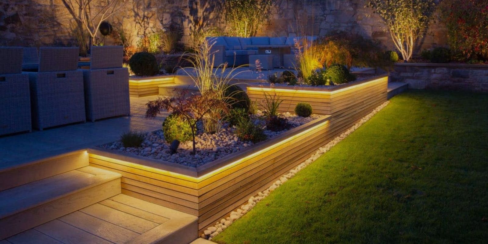 6 Backyard Landscape Lighting Ideas For A Gorgeous Glow | AV ...