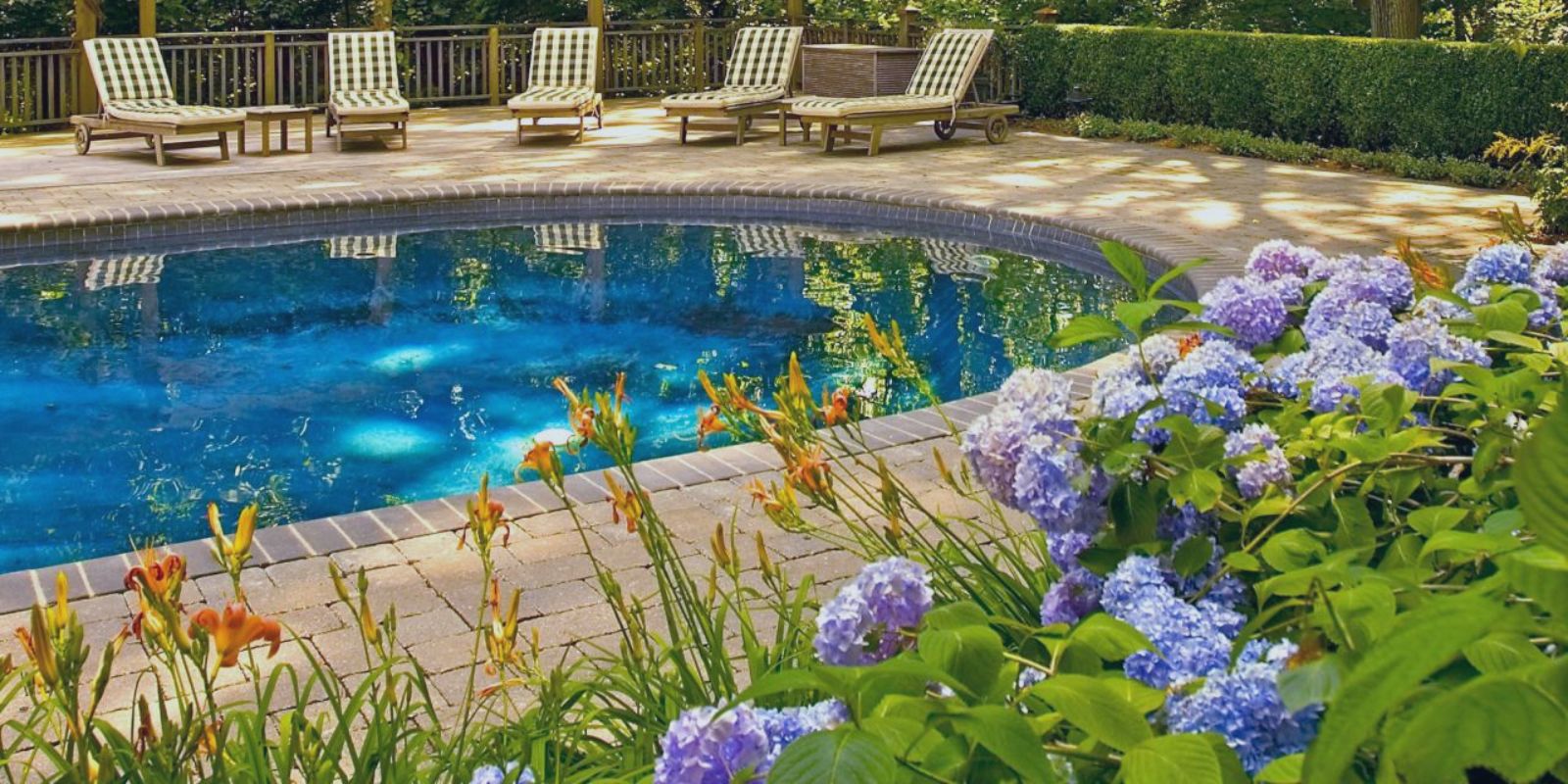 6 Modern Farmhouse Pool Ideas | AV Landscaping UAE