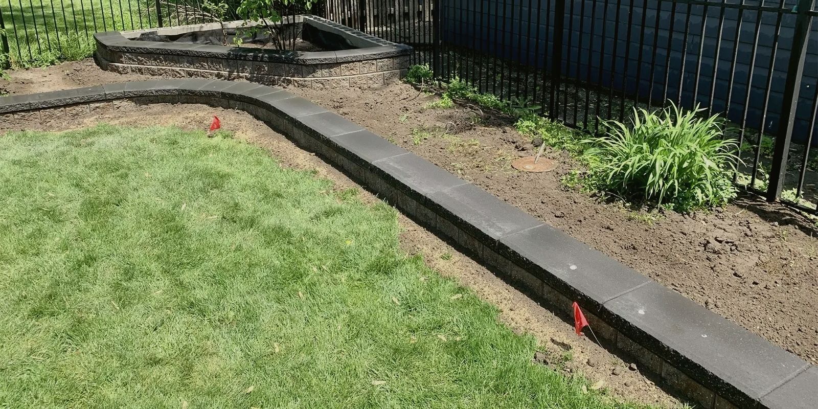 6 Best Landscape Curbing Ideas For 2026