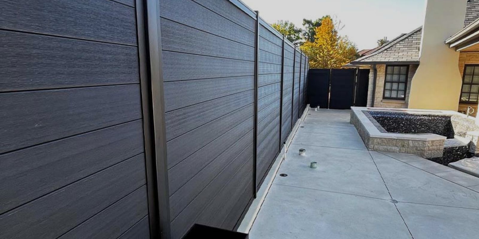 Top 6 Unique Outdoor Boundary Wall Design Ideas | AV Landscaping UAE