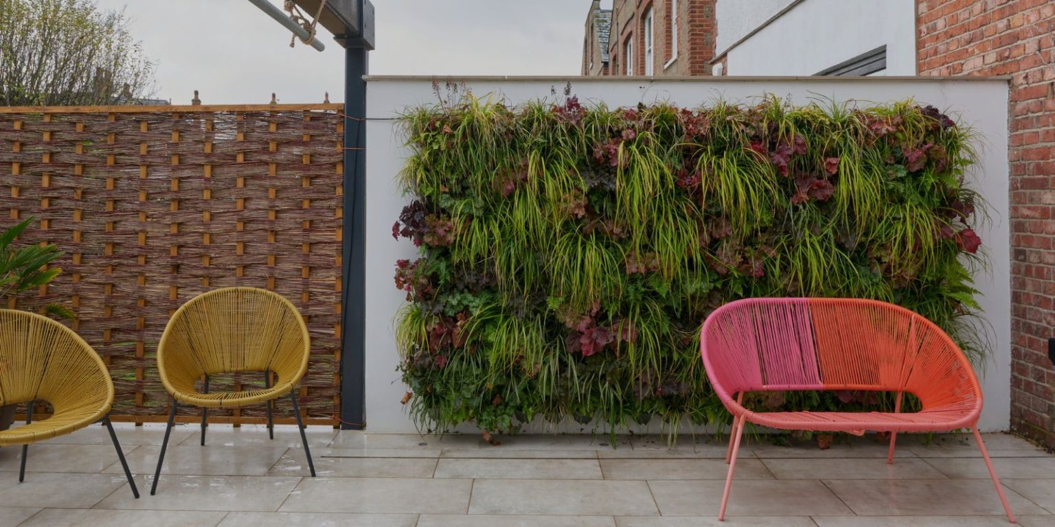 Top 6 Unique Outdoor Boundary Wall Design Ideas | AV Landscaping UAE