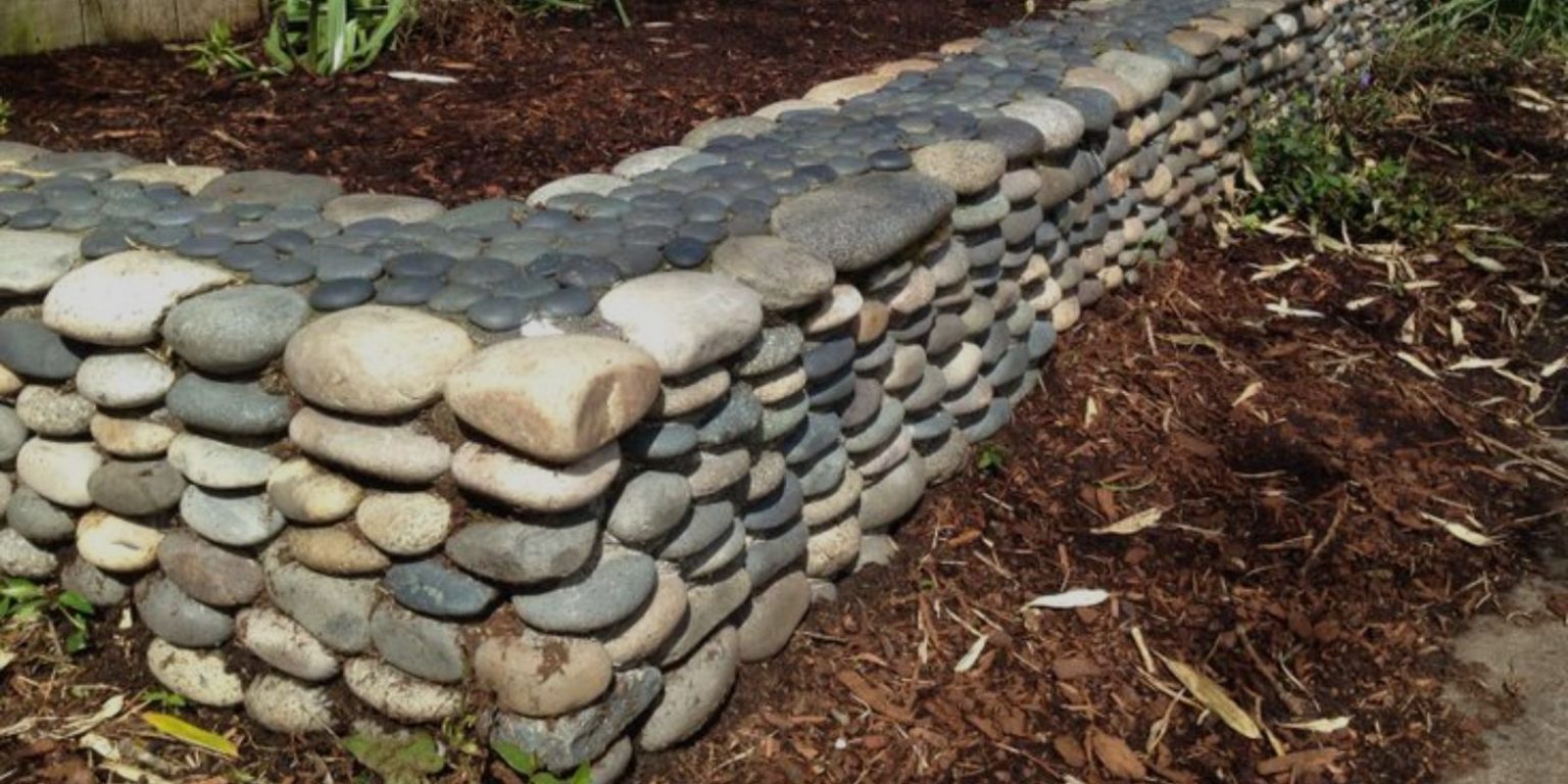 Top 6 Unique Outdoor Boundary Wall Design Ideas | AV Landscaping UAE