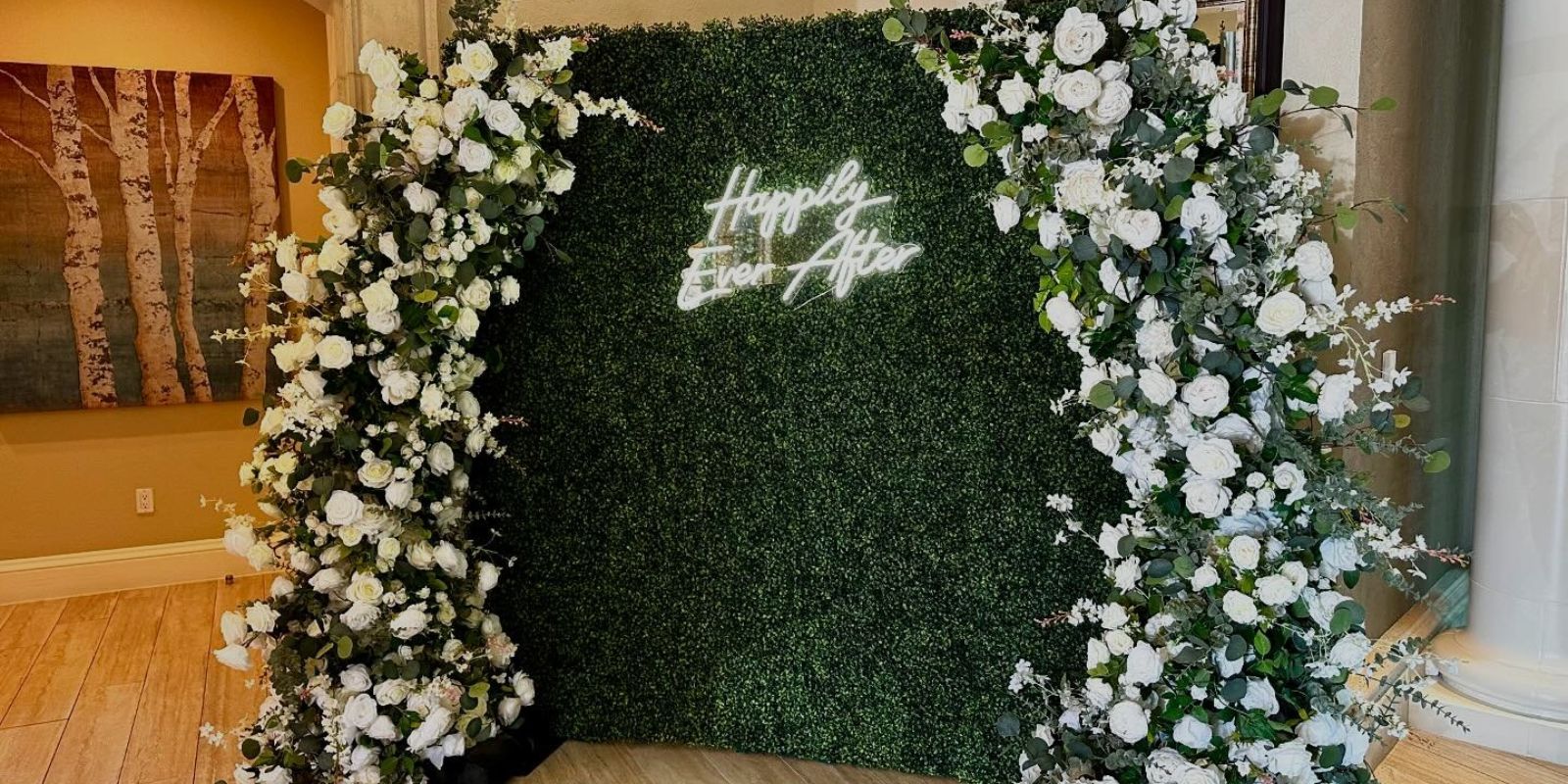 6 Impressive Uses Of Artificial Grass Wall | AV Landscaping UAE